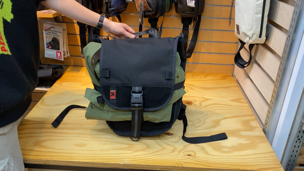 CHROMEの大人気「WARSAW」シリーズに新作登場！「WARSAW SMALL」をご紹介！ - FITTWO(フィットツー) 上野の ...